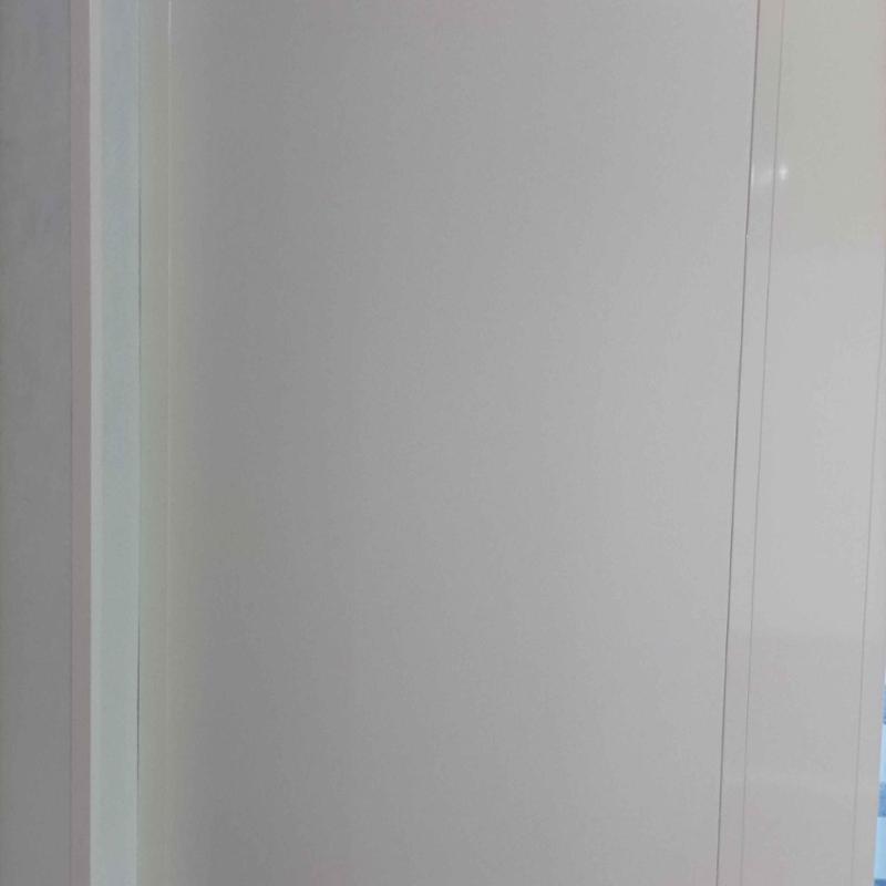 Cloison amovible en PVC, effet bois. - matériaux de récupération