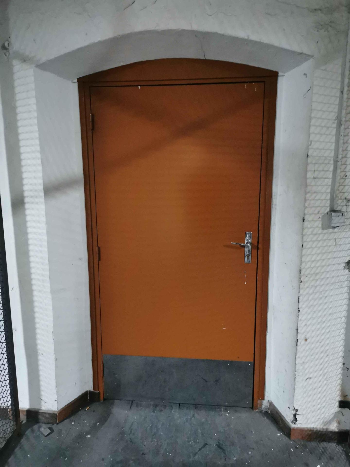 Porte simple bois massif - matériaux de récupération