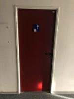 Porte simple manuelle - matériaux de récupération